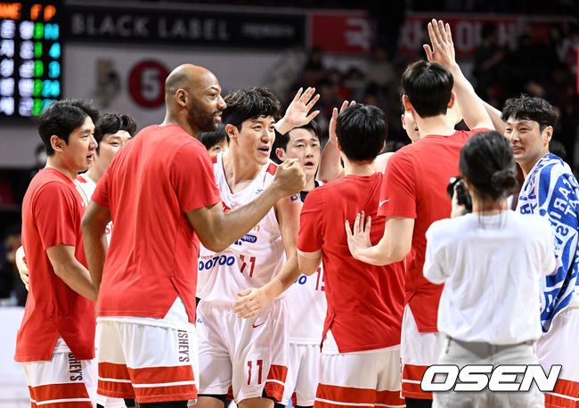 [사진]SK,'KGC에 1차전 승리'::스포탈코리아