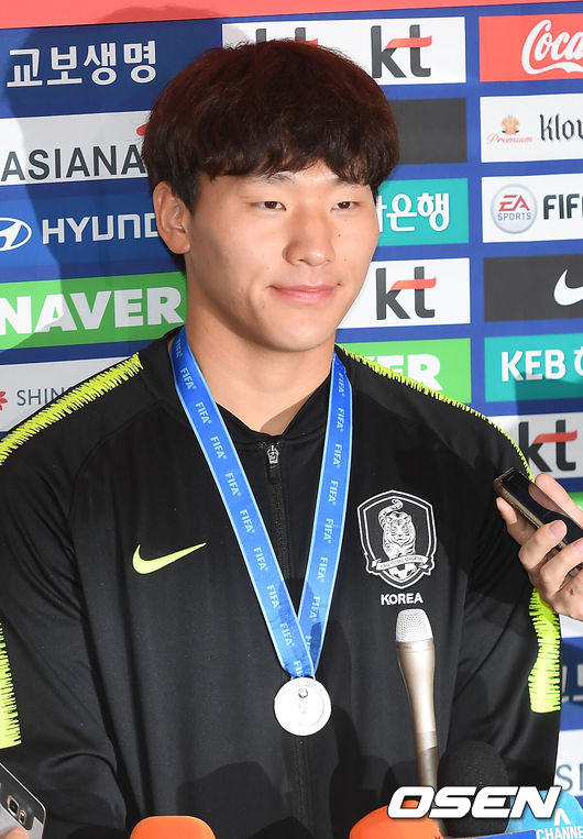 약 1년 만에 출전 중인 ’U20 WC 준우승 주역‘ GK 깨운 최용수의 한마디 [오!쎈 인터뷰]::스포탈코리아