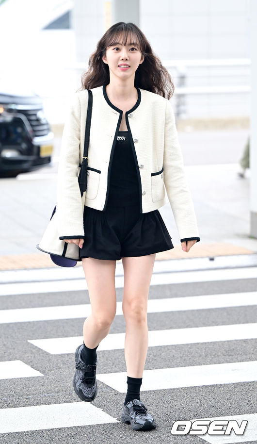 [사진]박세완, '상큼한 출국길'::스포탈코리아