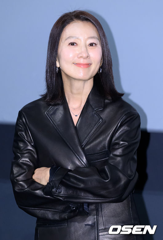 [사진]김희애,'우아한 미소'::스포탈코리아