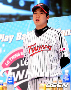 LG 신인 조윤준, 5G만에 프로 데뷔 첫 안타 신고 - OSEN