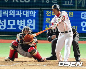 [PO5] ‘시리즈 MVP' 정근우, “눈물이 글썽거렸다” - OSEN