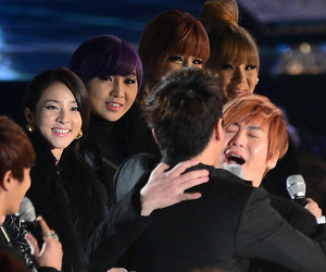 [사진]2NE1, '문희준 선배,그렇게 좋을까' - OSEN