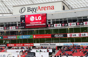 [사진] 손흥민의 소속팀 레버쿠젠 홈경기장에 선명한 'LG' - OSEN