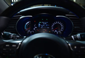 [사진]K5 하이브리드 500h 계기판 - OSEN