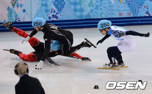 [소치] '불운' 찰스 해믈린, 1000m 이어 500m서도 탈락 이변 - OSEN