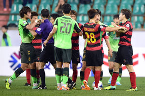 [사진]일촉즉발 전북-포항 ACL 16강전 - OSEN