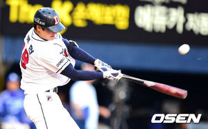 ‘8G 연속 멀티히트’ 민병헌, 최고 리드오프 우뚝 - OSEN