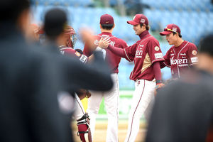 [사진]넥센, 한화 3연패 빠뜨리며 공동 1위로 - OSEN