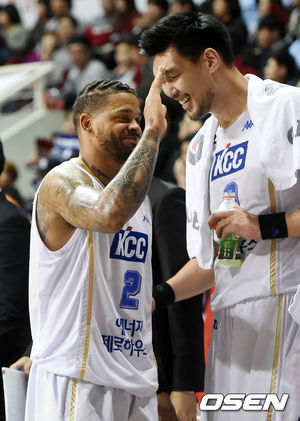 [토토엔트리!] 에밋 선발-잭슨 벤치서, KCC-오리온 선발 공개 - OSEN