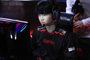 [Oh!쎈 롤챔스] '쵸비' 정지훈, 가공할 KDA 104..LCK '최강 미드'로 성장 - OSEN