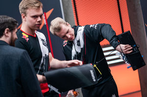 [LEC] 날개 없는 추락… G2, 2R 재개 후 2전 전패 - OSEN