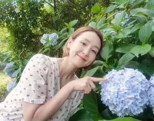 오정연, 8kg 감량 덕분? 더 움푹 패인 보조개..수국보다 풍성한 미모 [★SHOT!] - OSEN