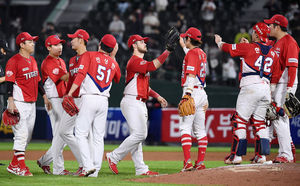 [사진]브룩스의 호투를 앞세워 3-2 승리 거둔 KIA - OSEN