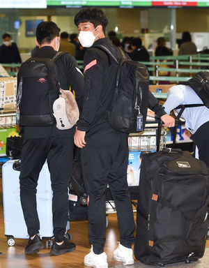 [사진]이수빈,'전북 FA컵 우승 이끌고 늦게 합류했어요' - OSEN