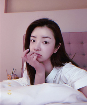 이덕화 딸 이지현, 전지현 뺨치는 청순미..침대에서 이렇게 예쁘다니[★SHOT!] - OSEN