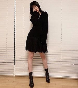 임지연, 48kg 몸 지탱도 힘들어 보여…충격적 다리 라인 - OSEN