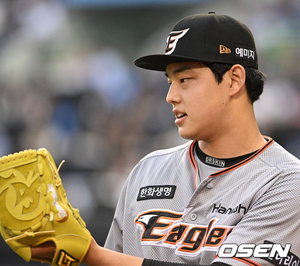 ‘157km’ 특급 루키가 돌아왔다, 어깨 재활→72일 만에 등판…1⅓ 이닝 1실점 - OSEN
