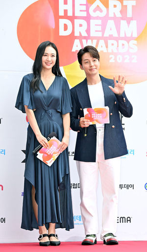 [사진]허경환-황인혜,'상큼한 MC' - OSEN