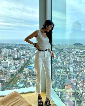 오윤아, 노출 없이도 섹시한 민이엄마..170cm 무보정 비율 - OSEN