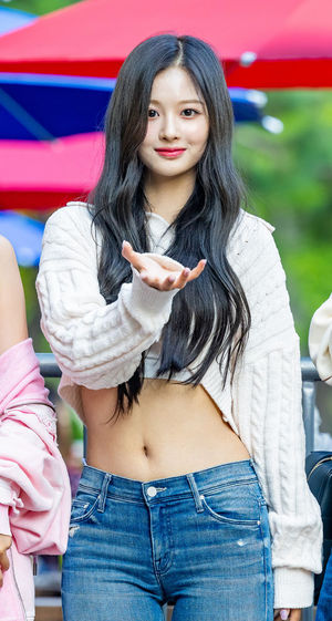 [사진]엔믹스 설윤,'시선 사로잡는 복근' - OSEN