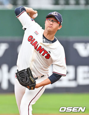 군입대&FA 앞둔 박세웅, 롯데와 비FA 다년계약...5년 총액 90억 [오피셜] - OSEN