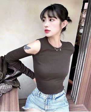 '-44kg' 최준희, 다이어트 효과 있는 노출···초겨울 날씨 속 핫팬츠 인정 - OSEN