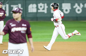 키움 대타 카드 성공→SSG도 대타 카드 적중…김강민 동점포 폭발 [KS1] - OSEN