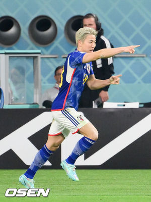 "정말 이상한 월드컵! 아사노의 눈부신 마무리!" BBC - OSEN