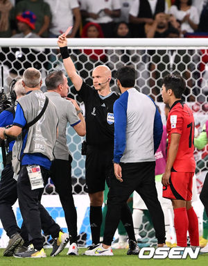 "韓 추가시간 11분이고 기회 있었는데 불만... 몰랐나?" BBC 팬반응 - OSEN
