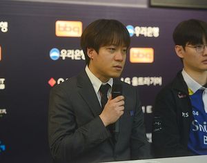 [LCK 톡톡] ‘2연패’ 김목경 디알엑스 감독, “누가 봐도 실망스러운 경기” - OSEN