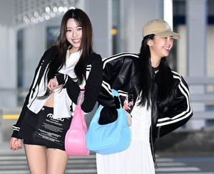 [사진]있지 유나-리아, '귀여움이 두배' - OSEN