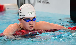 [사진]기나긴 자유형 1500m 마친 한다경, '숨 고르고' - OSEN