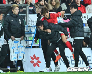 김진수, 검진 결과 '요추 2번 좌측 횡돌기' 골절...2달 OUT 예상[공식발표] - OSEN