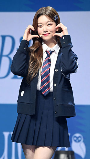 [사진]빌리 츠키,'애교 넘치는 볼하트' - OSEN