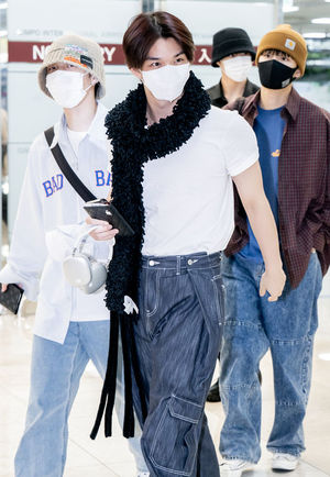 [사진]CIX 배진영, '달콤 눈맞춤' - OSEN