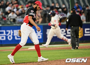 ERA 9.00, 구위형 외인 맞나...메디나 180이닝 공약 가능할까? - OSEN