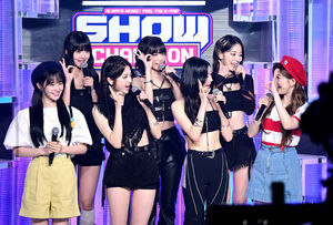 [사진]르세라핌 , '귀엽고 깜찍한 OK 사인' - OSEN