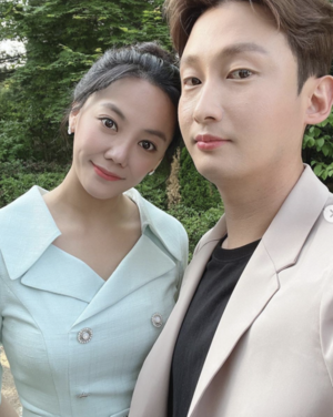 [Oh!타임머신]고은아, ♥연하의 테니스 코치와 열애중?(과거사재조명) - OSEN