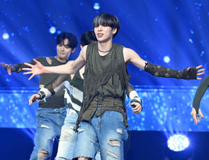 [사진]CIX BX,'미소 부자' - OSEN