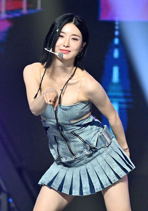 [사진]브브걸 유나,'쇄골라인 뽐내며' - OSEN