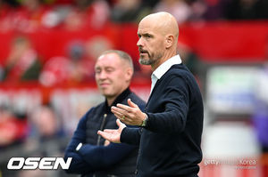 '5G 4패' 맨유, 이제 감독 편애설까지.."텐 하흐, 왜 우리만 욕 해?" - OSEN