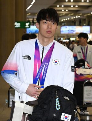 [사진]양재훈,'소중한 AG 메달' - OSEN