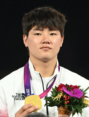 ‘첫 국가대표 출전에 금메달’ 美로 떠나는 특급 유망주 “불러만 주면 WBC·프리미어12도 나가고 싶어” - OSEN