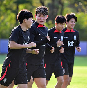 [사진]오현규 '홍현석, AG 금메달 축하해' - OSEN