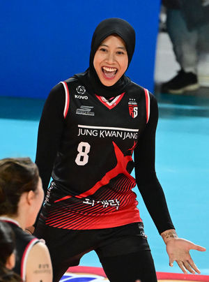 '아시아 쿼터 메가 대폭발' 확 바뀐 정관장, 완벽한 스타트…개막전 IBK기업은행에 3-0 완승 [대전 리뷰] - OSEN