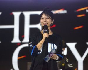 [사진] ‘8강 진출, 축하드립니다’, 박지선 PD - OSEN