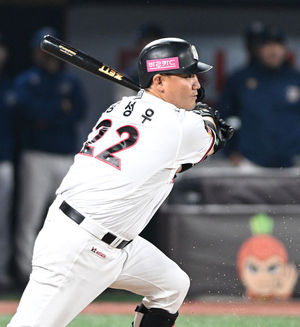 [사진]장성우,'베테랑의 힘' - OSEN