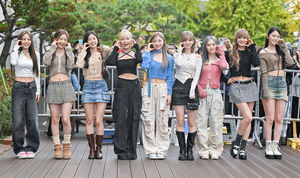 [사진]JYP 일본 걸그룹 니쥬,'한국 무대 데뷔했어요' - OSEN