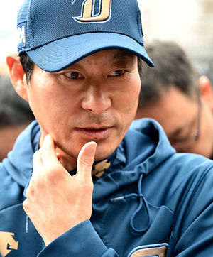 [사진]NC 강인권 감독, 'PO 5차전 무조건 승리로' - OSEN